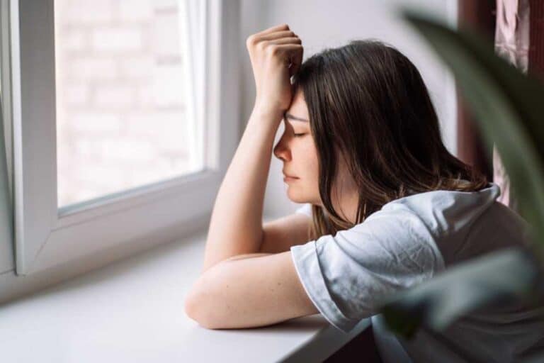 Signs of Tweaking on Meth: What It Looks Like & What to Do