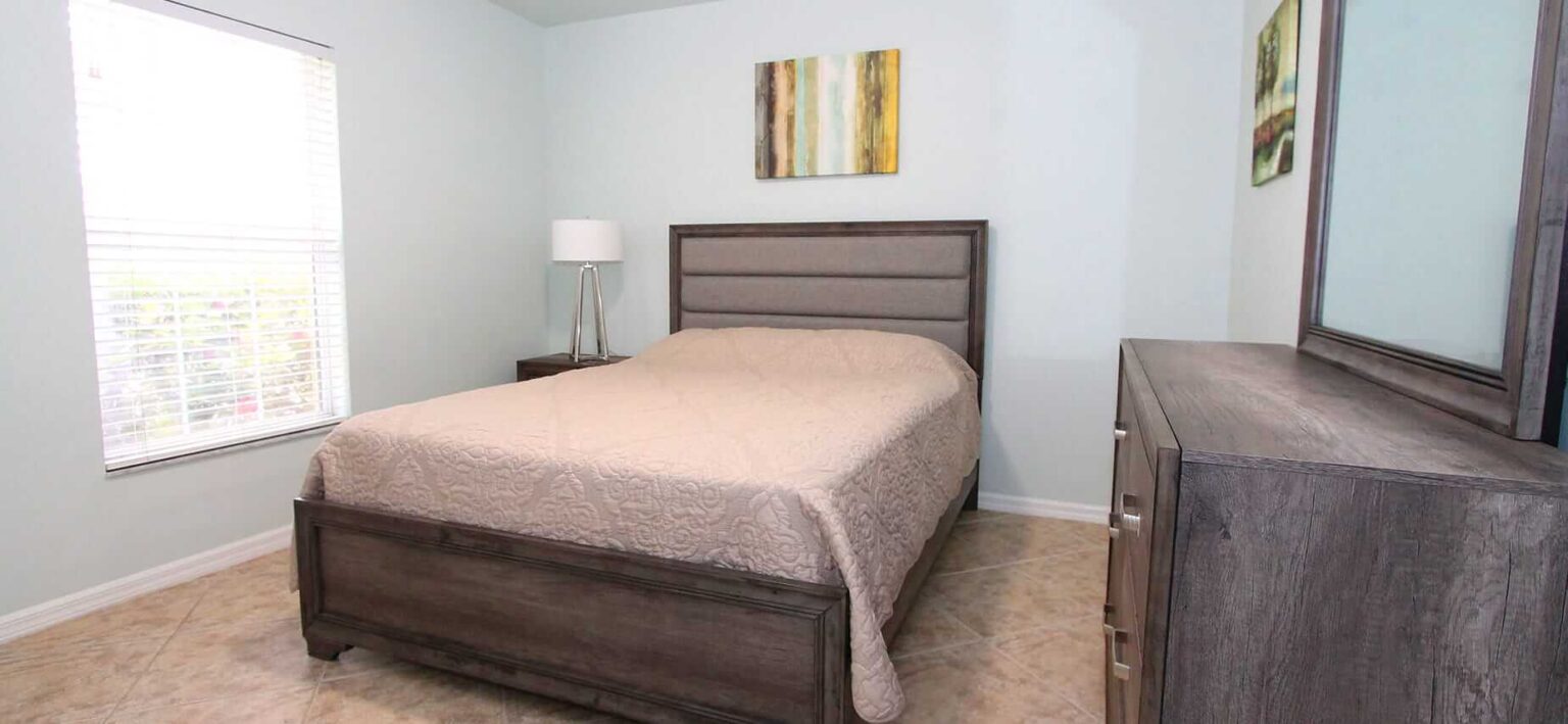 What Is Tweaking? | Signs & Effects | WhiteSands Treatment